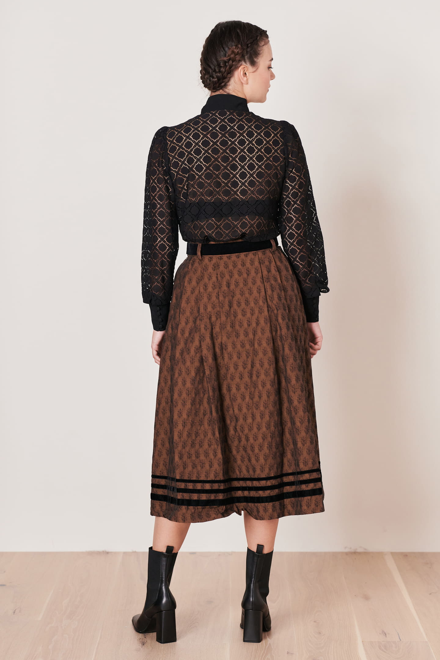 Rock Constanze (75cm) in braun im Julia Trentini Online Shop