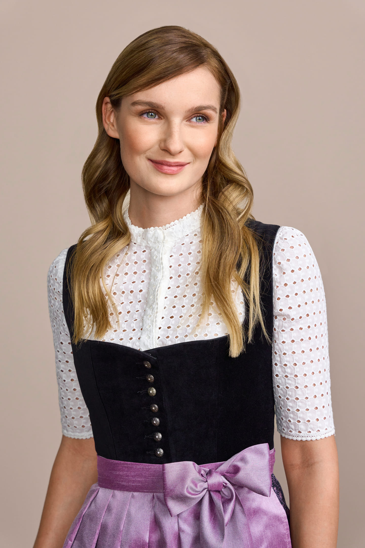 Dirndl Debbie (70cm) in purple in Julia Trentini Online Shop