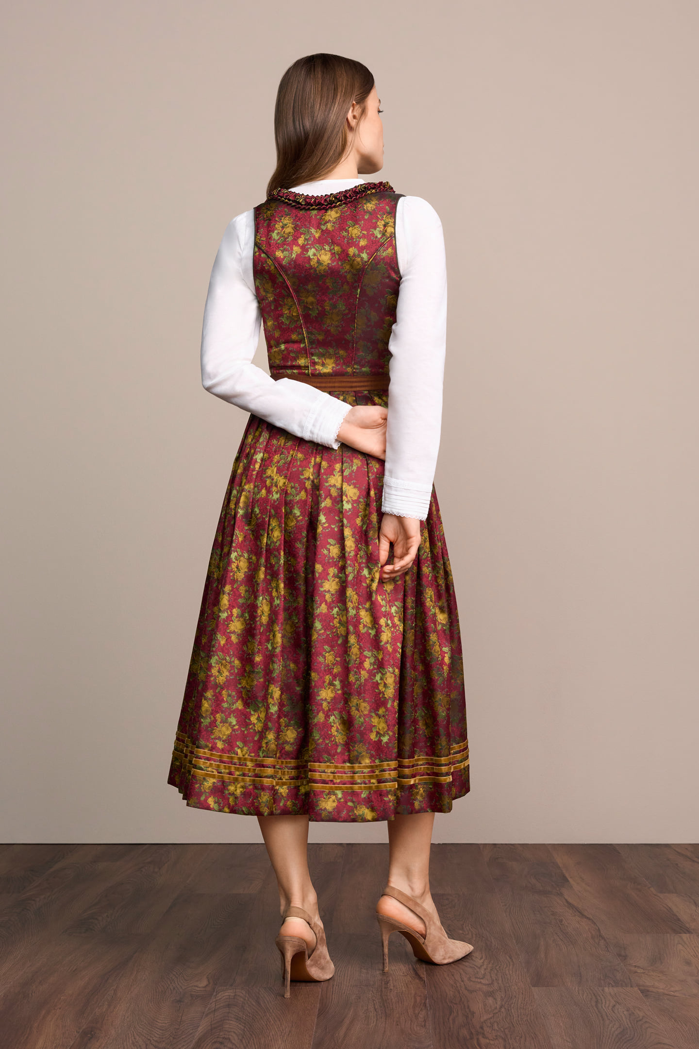 Dirndl Vanessa (80cm) in rot im Julia Trentini Online Shop