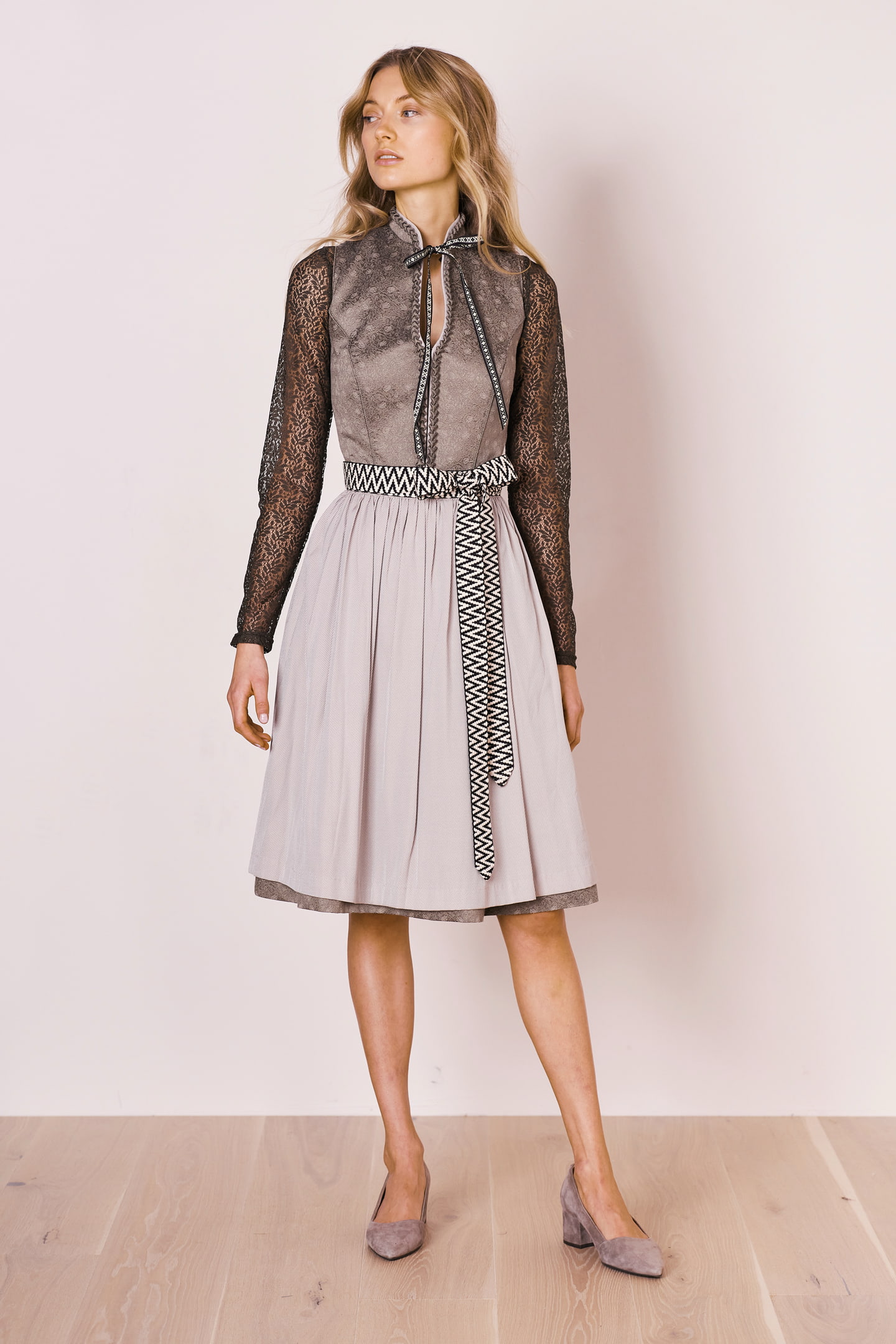 Dirndl Erna (60cm) in silver in Julia Trentini Online Shop