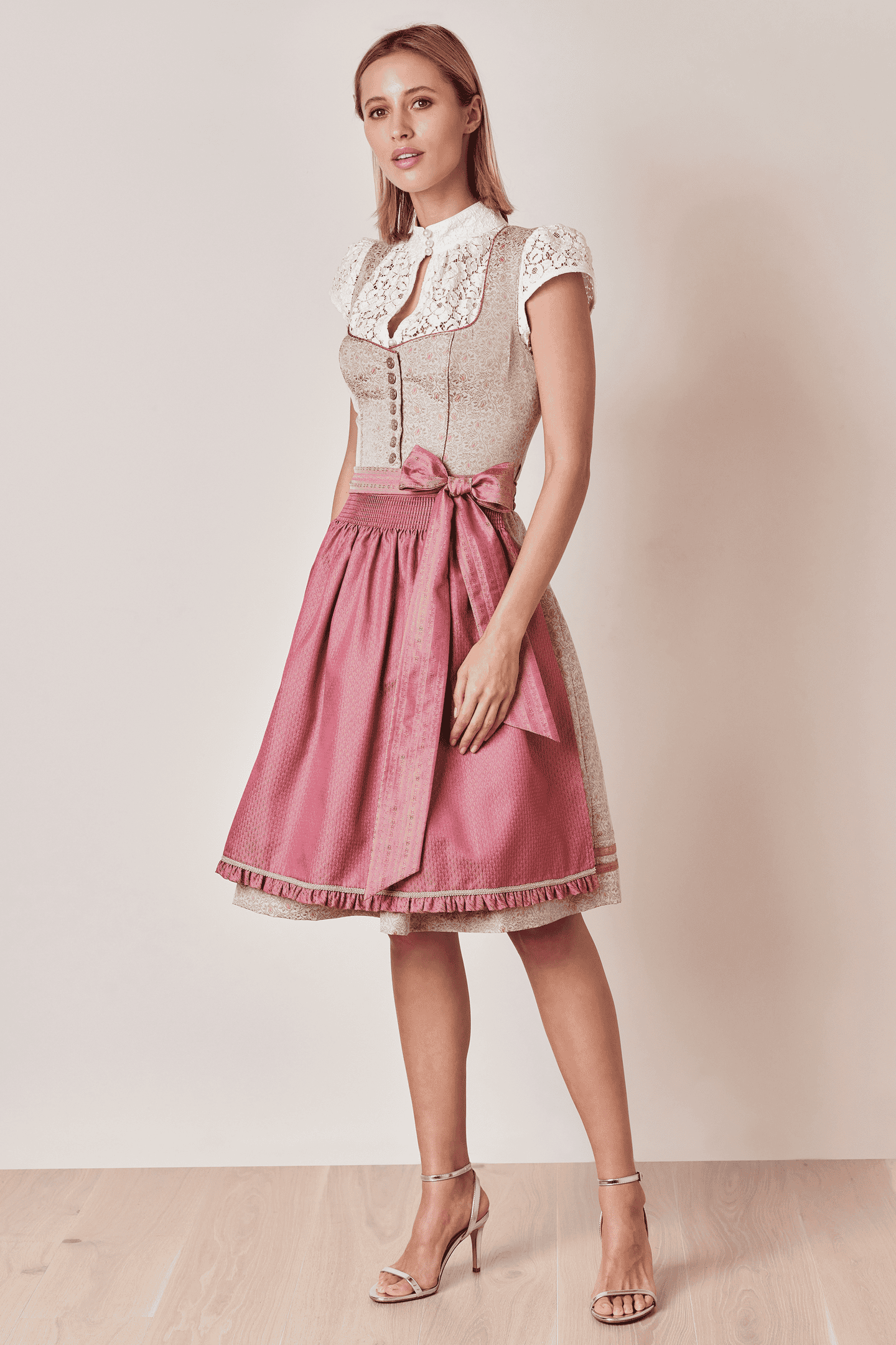 Dirndl Marelie (60cm) in rosa im Julia Trentini Online Shop
