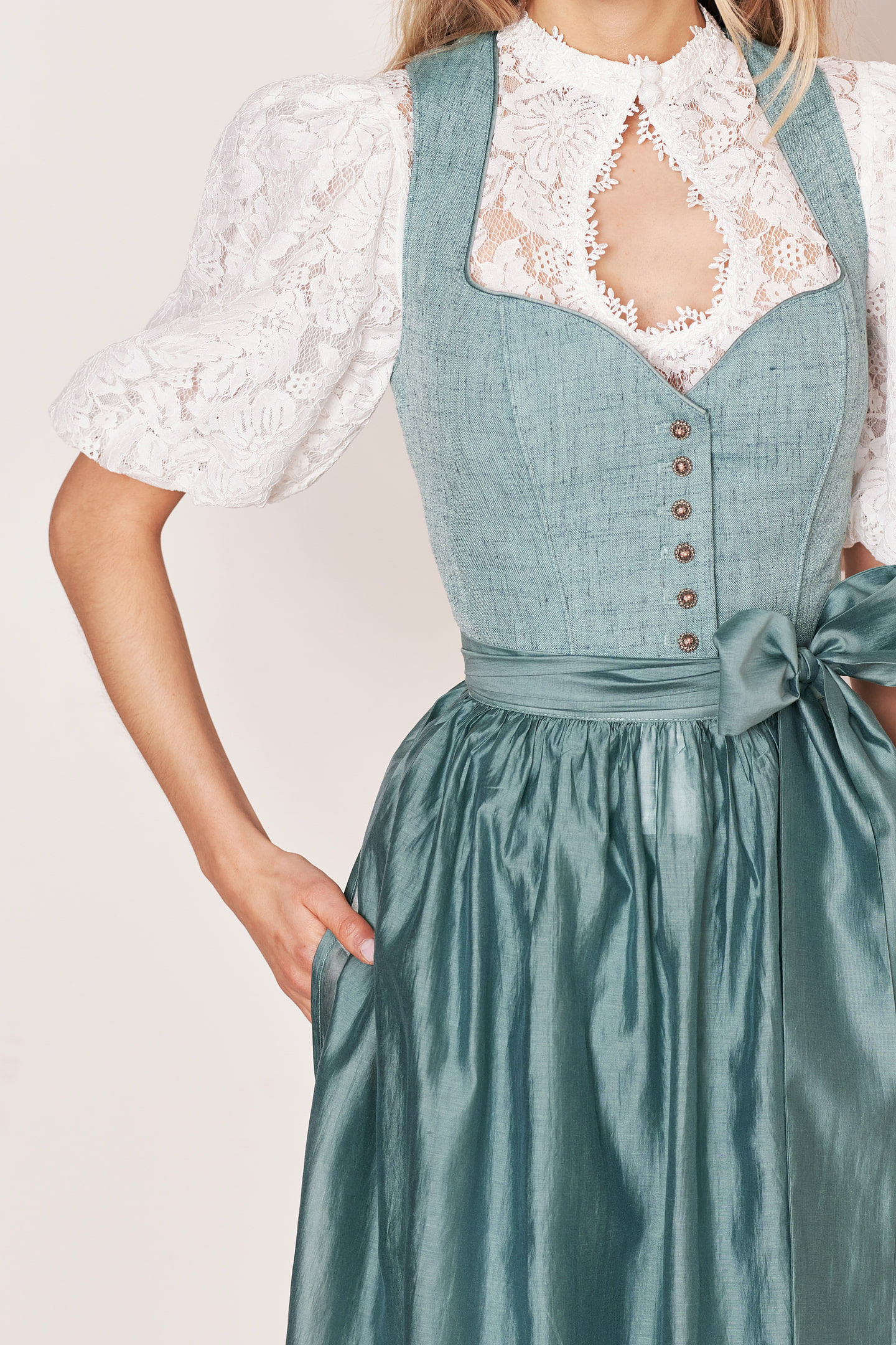 Dirndl Astrid (60cm) in turquoise in Julia Trentini Online Shop